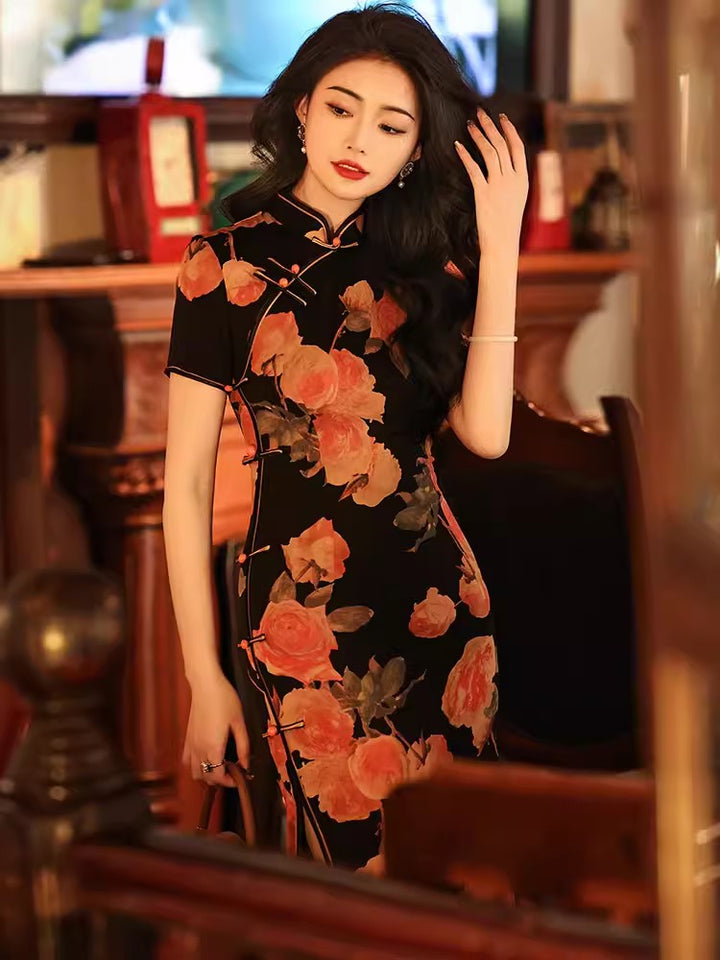 Chinese cheongsam dress. Modern Qipao. Traditional Qipao dress ...