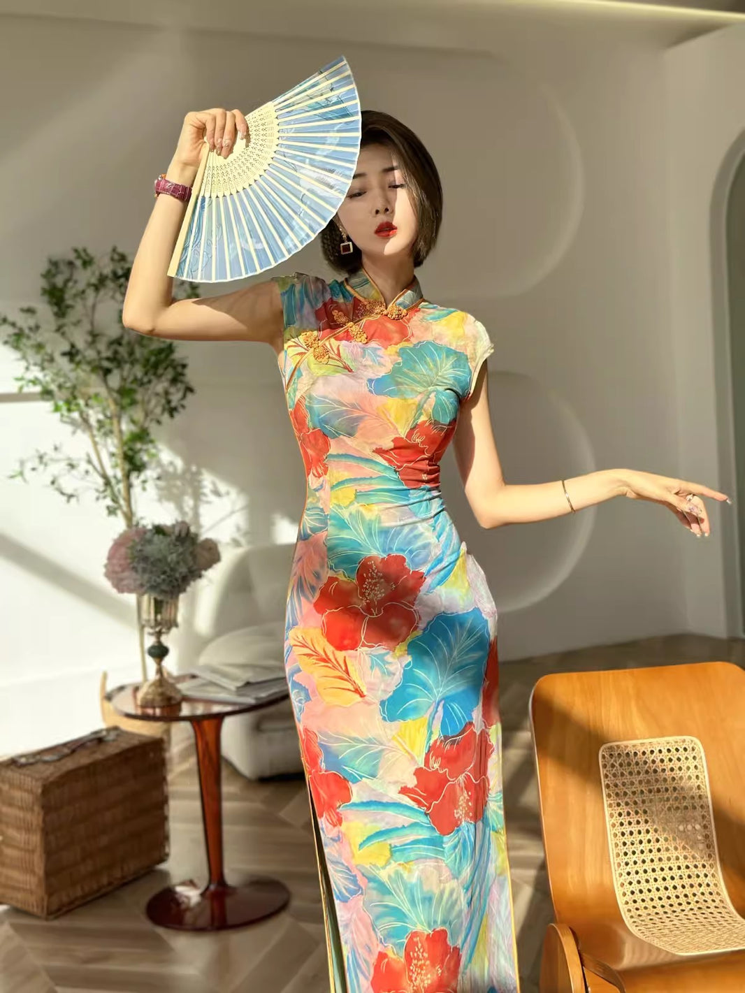 Chinese cheongsam dress. Modern Qipao. Traditional Qipao dress ...