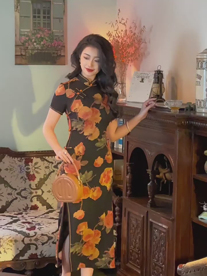 Chinese cheongsam dress. Modern Qipao. Traditional Qipao dress ...