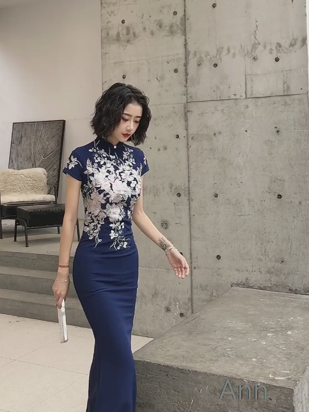 Chinese cheongsam dress. Modern Qipao. Traditional Qipao dress ...